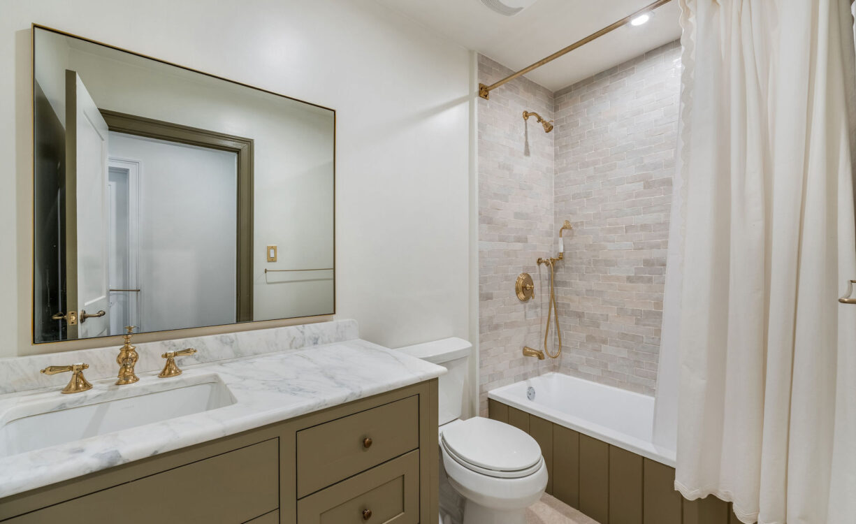Snug Harbour Designer Renovated 4 Bedroom Home — Property Cayman | Real ...
